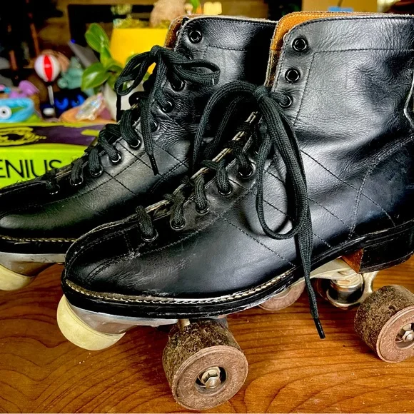 Vintage Leather Roller Skates Custom Roller Skate Keychain